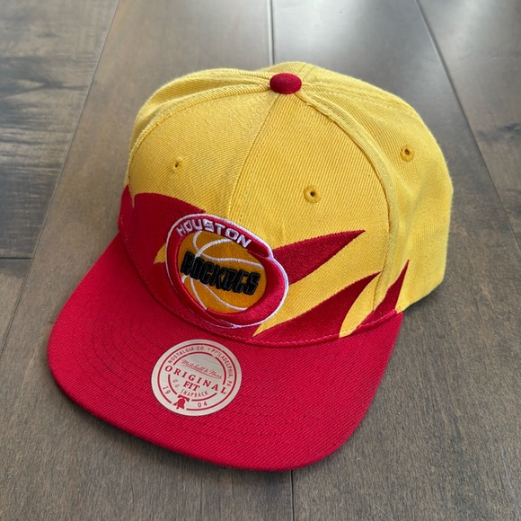 Mitchell & Ness | Other | Houston Rockets Sharktooth Mitchell Ness ...